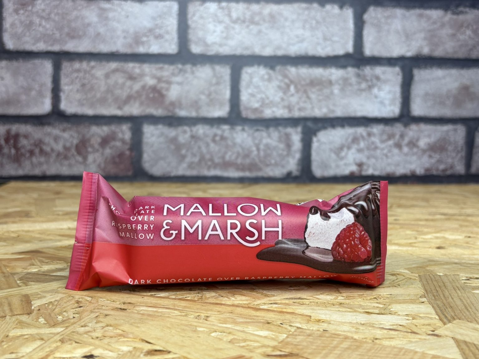 Mallow & Marsh Dark Chocolate over Raspberry Mallow Bar – 35g – Eldwick ...
